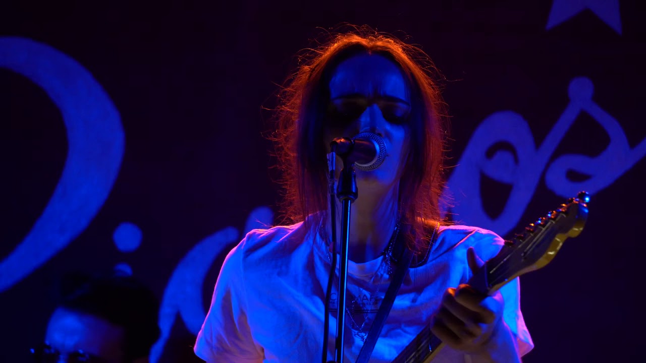 Sir Chloe - Live at Pianos - YouTube