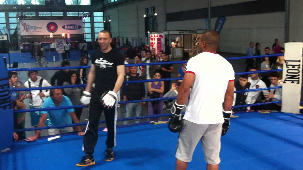 Pro Evolution Fight - YouTube
