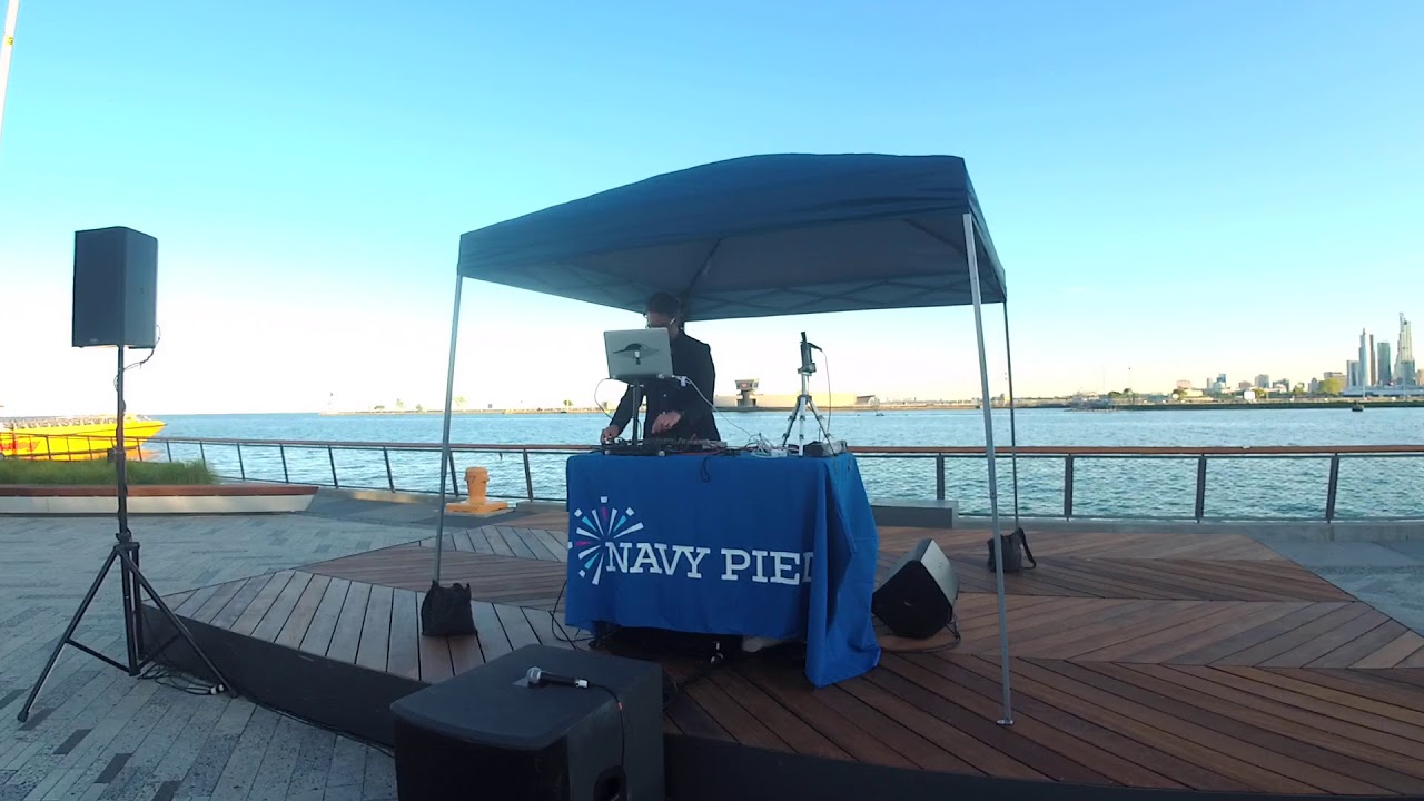 Wave Wall Wax: DJ C at Navy Pier - YouTube
