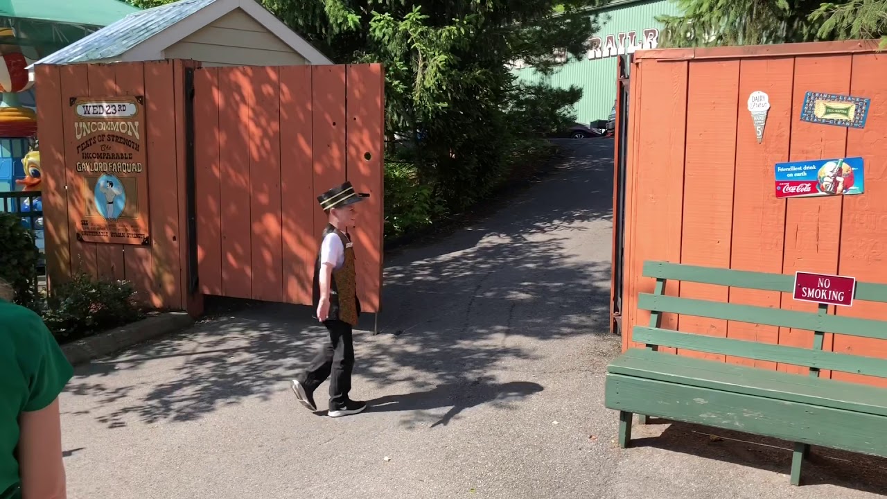 Nathan Working at Dollywood - YouTube