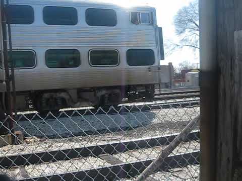 Empty Metra EMU switching tracks. - YouTube