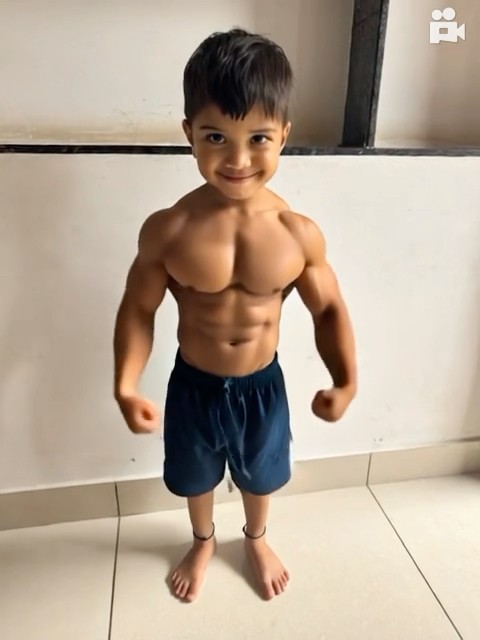 good morning body muscular little boy showing #gym #muscular # ...