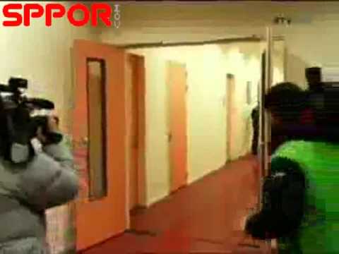 Kezman Tümer'e Çıldırdı ve Elini Kesti [HQ]