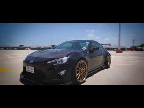 Cosmis Racing R1 wheels Toyota FT-86/FR-s/BRZ - YouTube