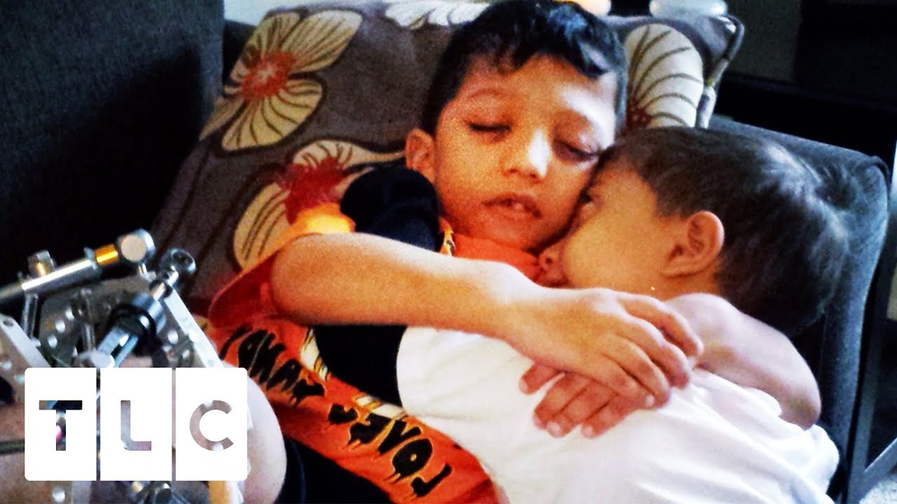 The Brothers with Bendy Bones | Body Bizarre - YouTube