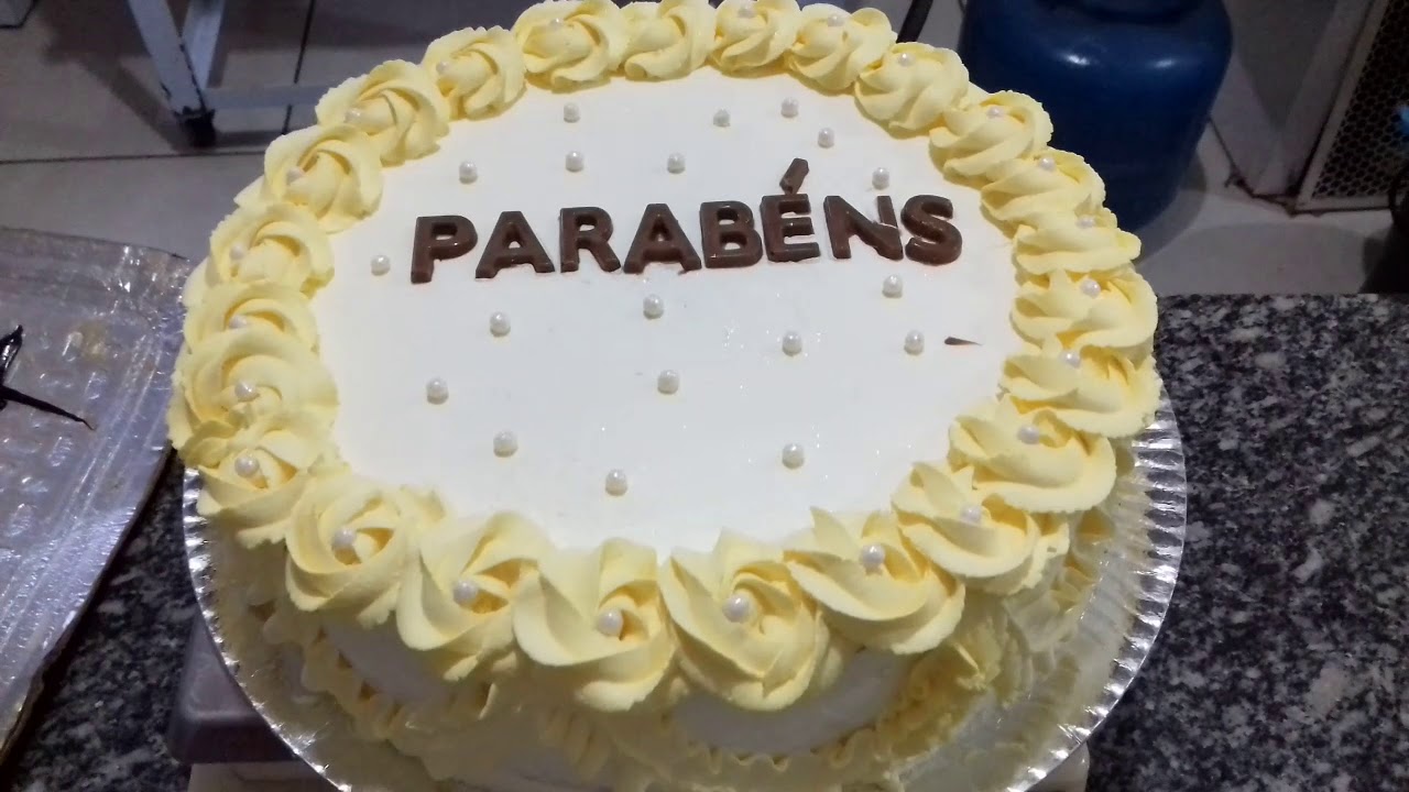 Bolo de babado... - YouTube