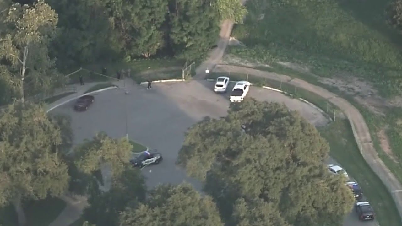 Shooting at Uvalde Memorial Park - YouTube