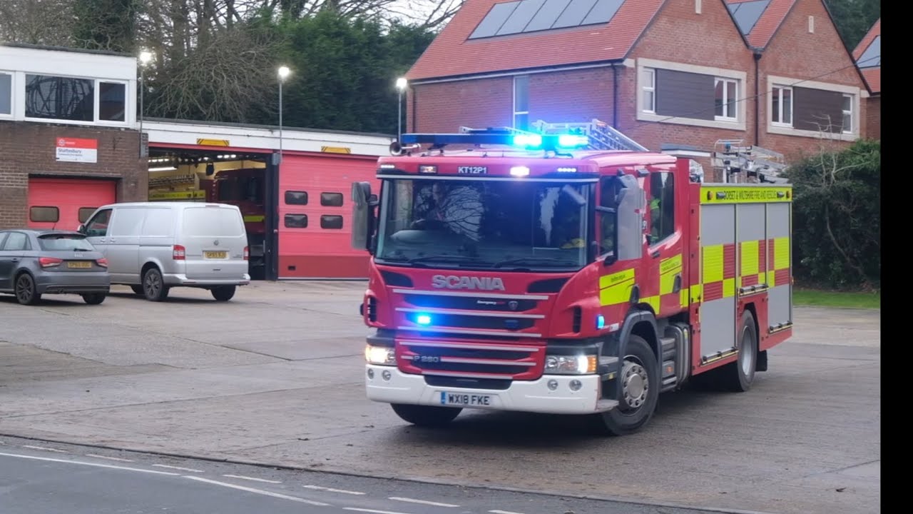 DWFRS Retained Arriving - Shaftesbury Pump Turnout - YouTube