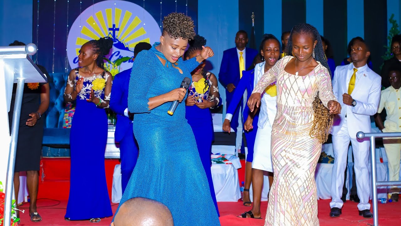 Pinky stunning performance at JCC Imara Daima during the End Year party ...