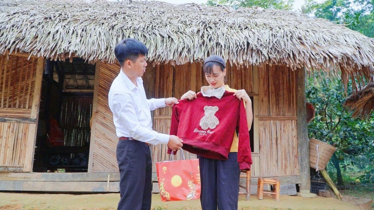 Act of love CEO Dong gave Tu Yen a warm coat as winter is approaching ...