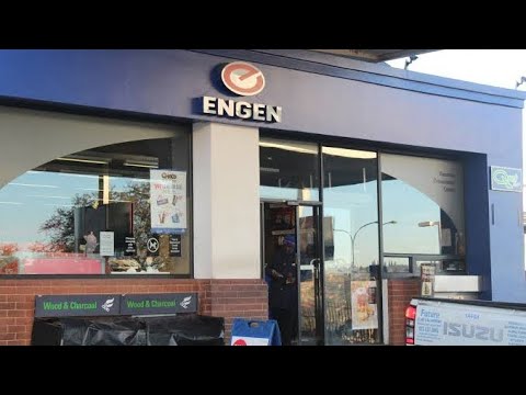 Armed Robbery In Johannesburg, Bassonia, Engen Garage. - YouTube