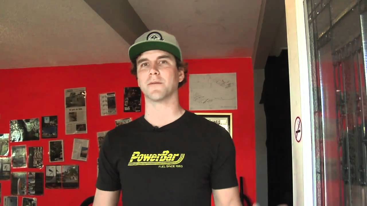 A Tour of Pro BMX'er Ben Snowden's Crib in Santa Ana - YouTube