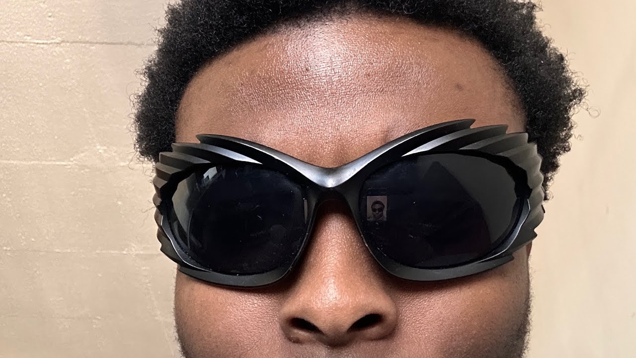 Legend In The Making - YouTube