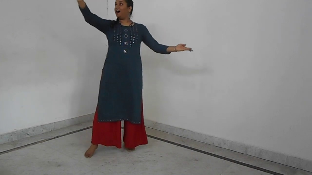 HINDUSTANI CLASSICAL DANCE KATHAK AAMAD PART 2 - YouTube
