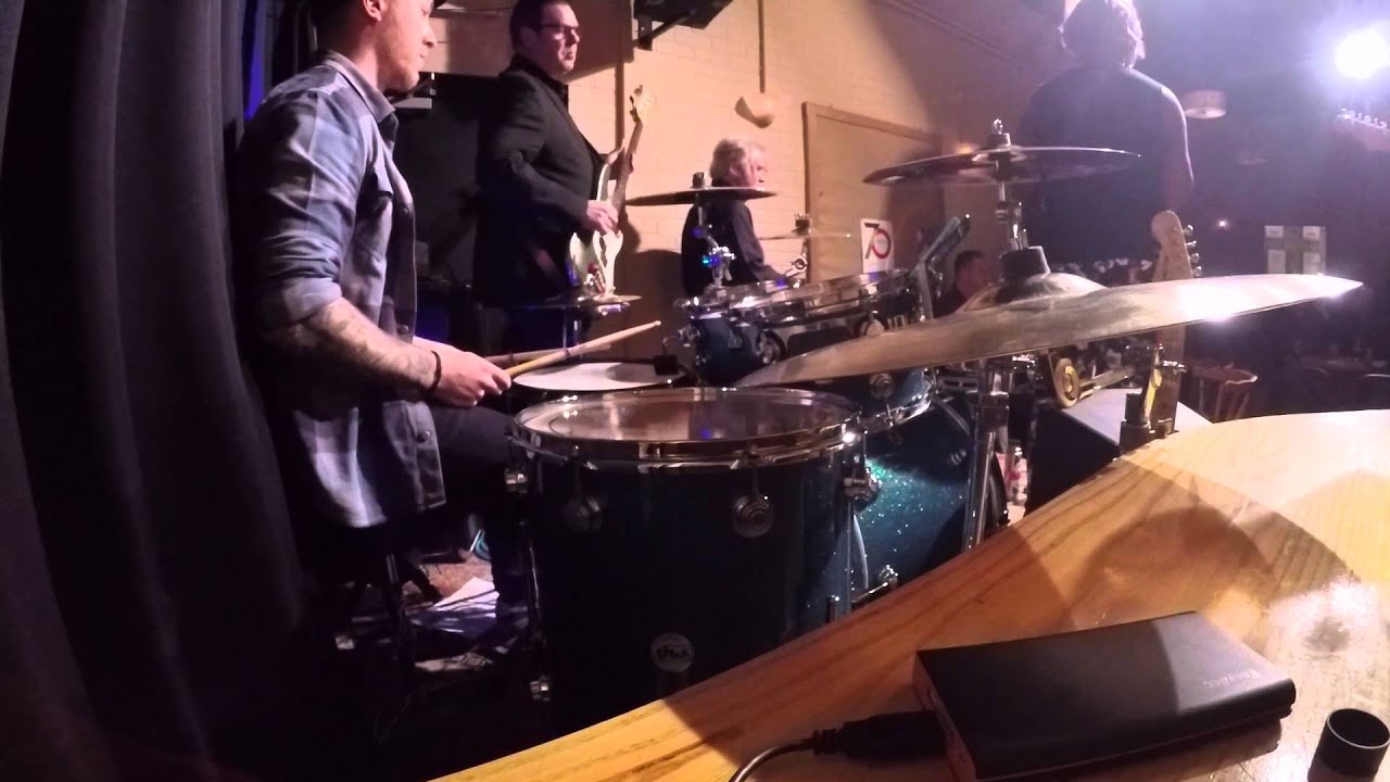 Lee Barnham Playing with Ezili Dantor- Come to mama - YouTube