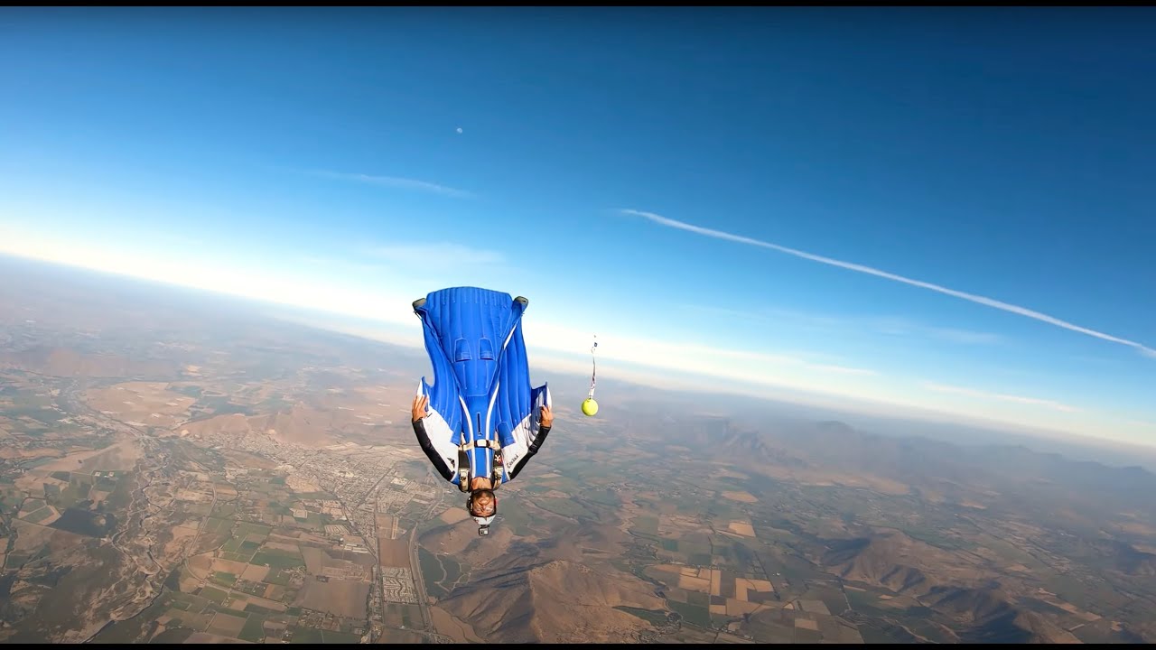 Sebastian Alvarez - Wingsuit Spaceball - YouTube