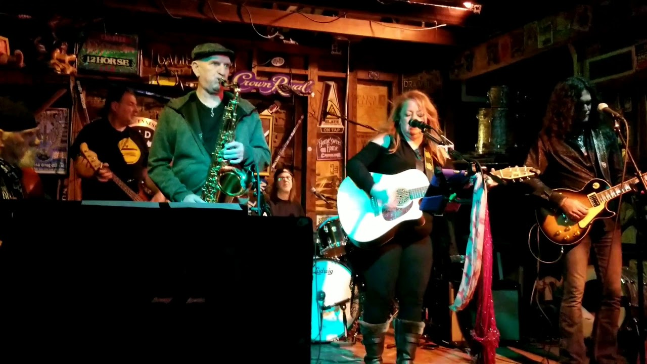 Here Comes The Rain/The Tonya Wood Band - YouTube