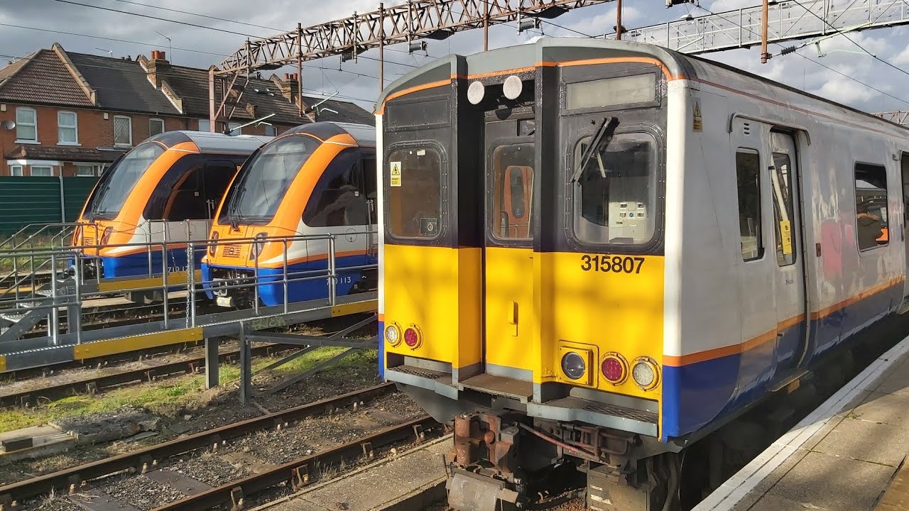 The last day of London Overground class 315 services 20/10/2020! - YouTube