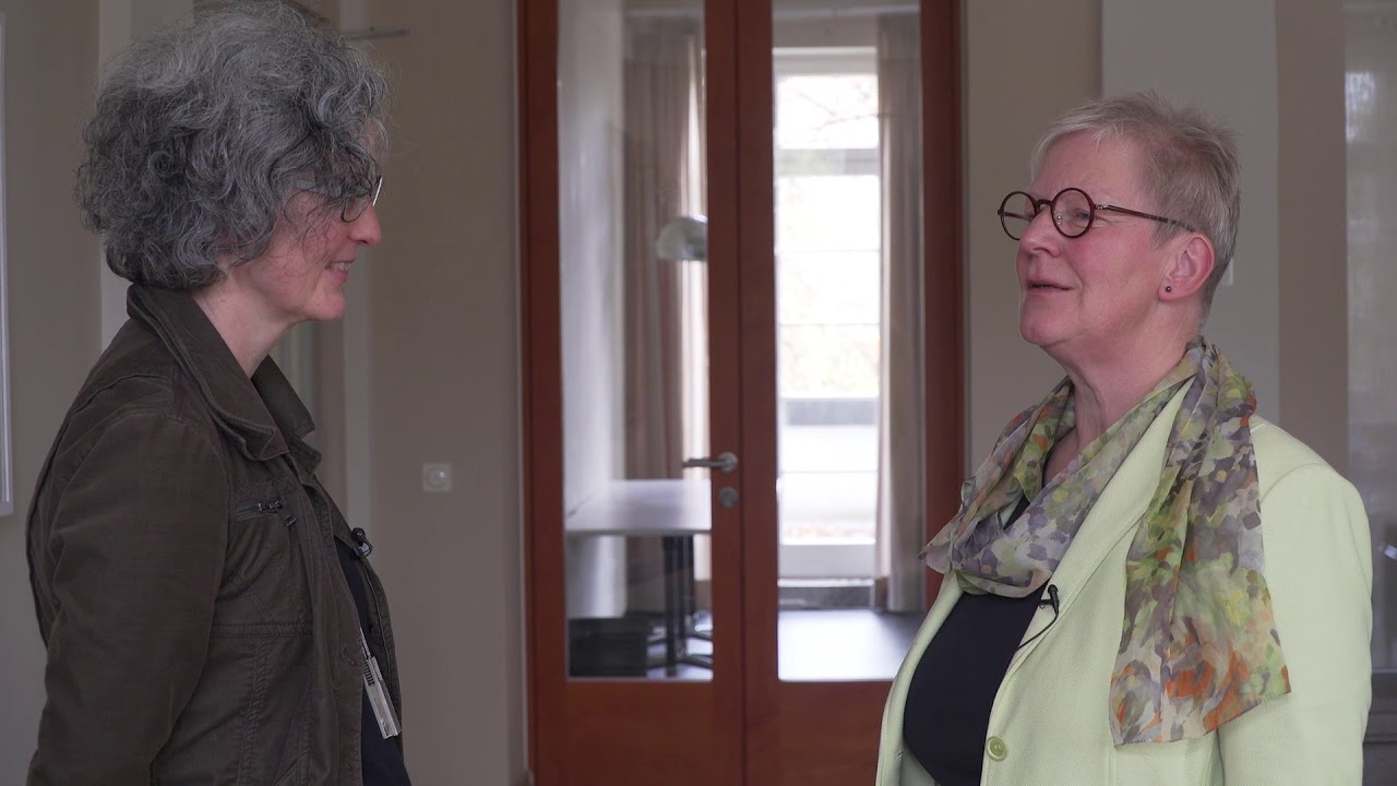 13. Faculty Club-Treffen mit Professorin Christine Roll - YouTube