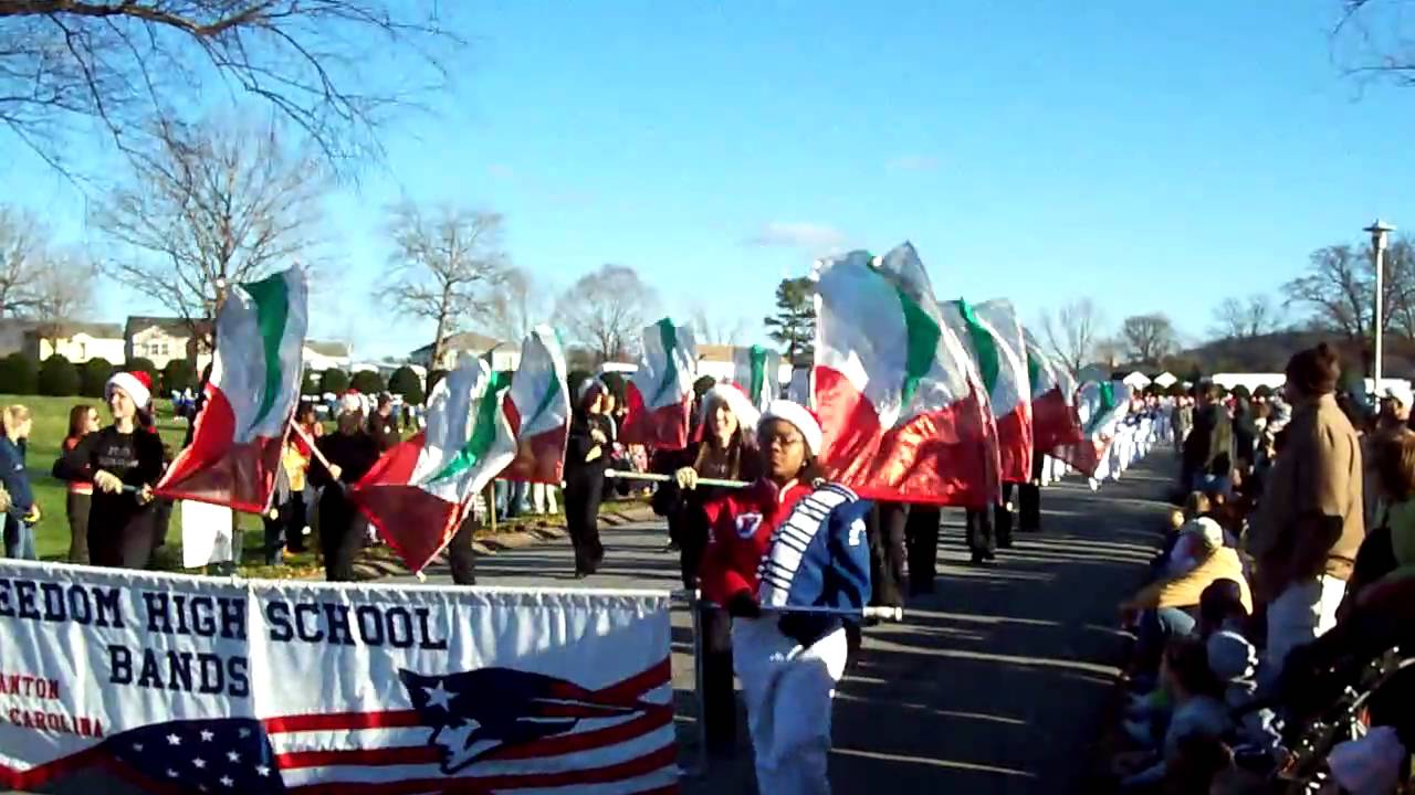 Freedom Marching Patriots Band parade - YouTube