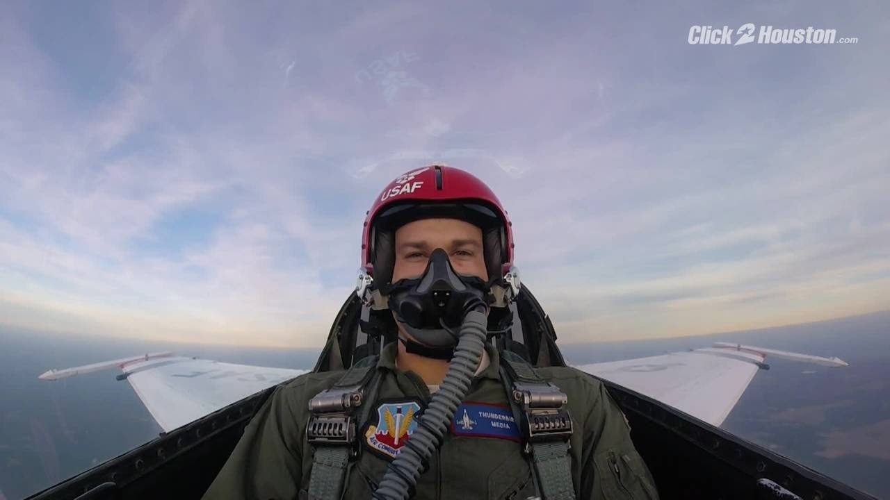 Vertical Rolls maneuver - YouTube