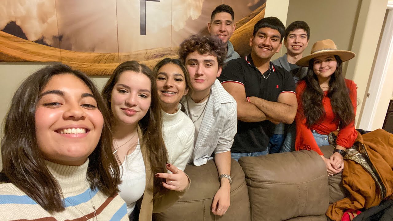 friendsgiving with the lunch gang!!! - YouTube