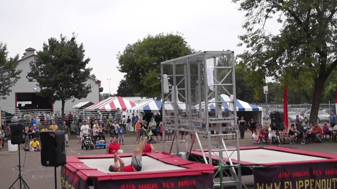 Flippenout Extreme Trampoline Show - YouTube