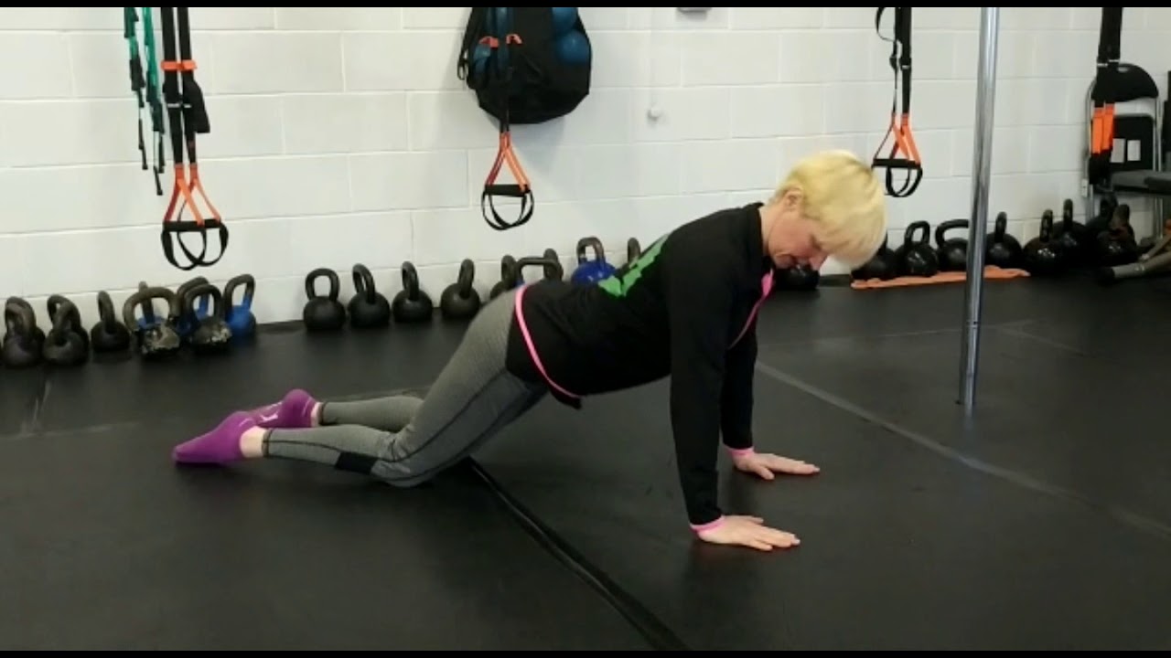 WoW Low back stretch - YouTube