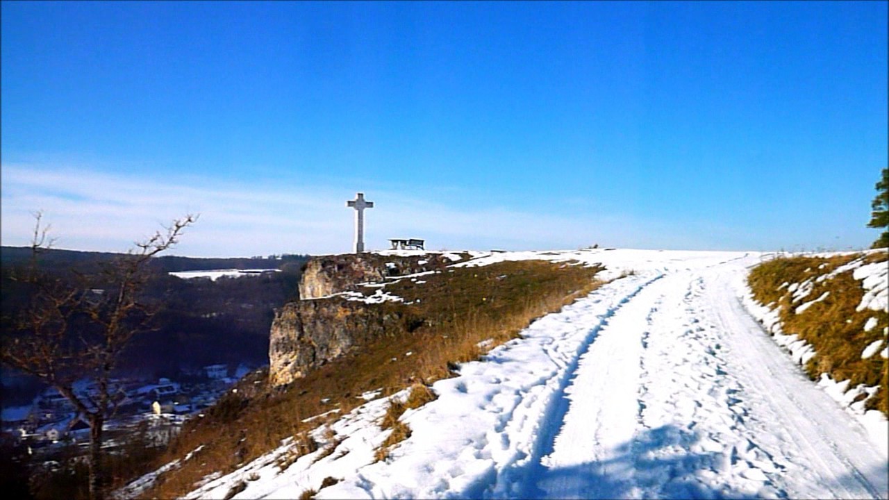 Der Schellenberg (415 M) im Altmühltal - YouTube