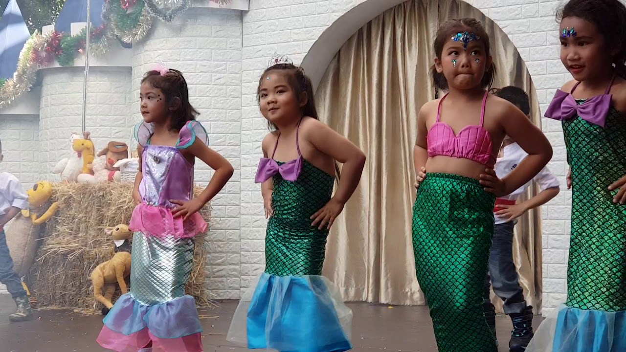 Little mermaid dance ( under the sea ) - YouTube