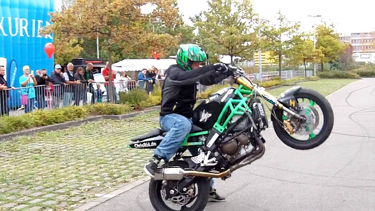 CHRIS Stunt RIDer - Stunt Bike in Germany - YouTube