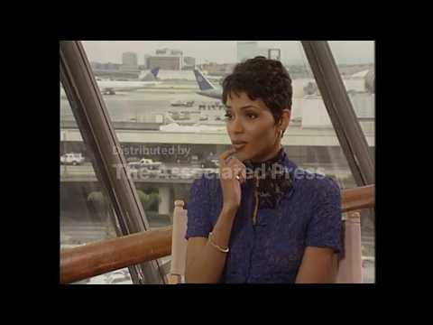 Halle Berry wird 60