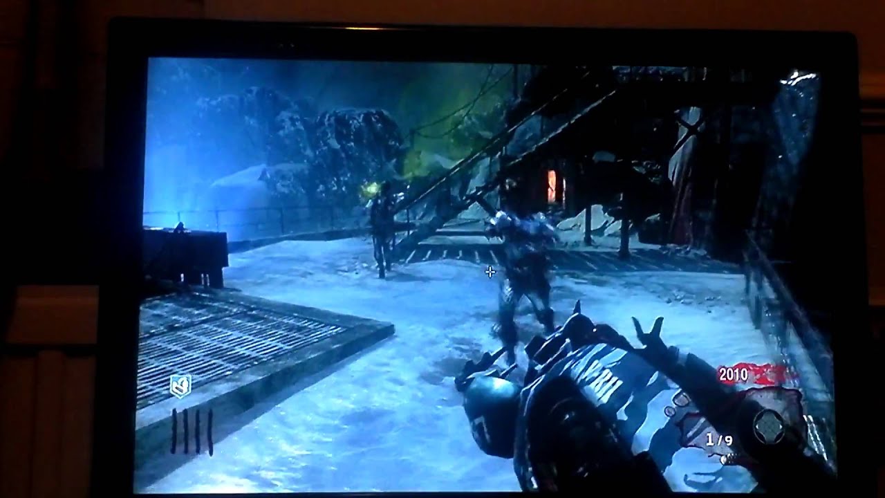 Black ops zombies call of the dead- VR-11 in action - YouTube