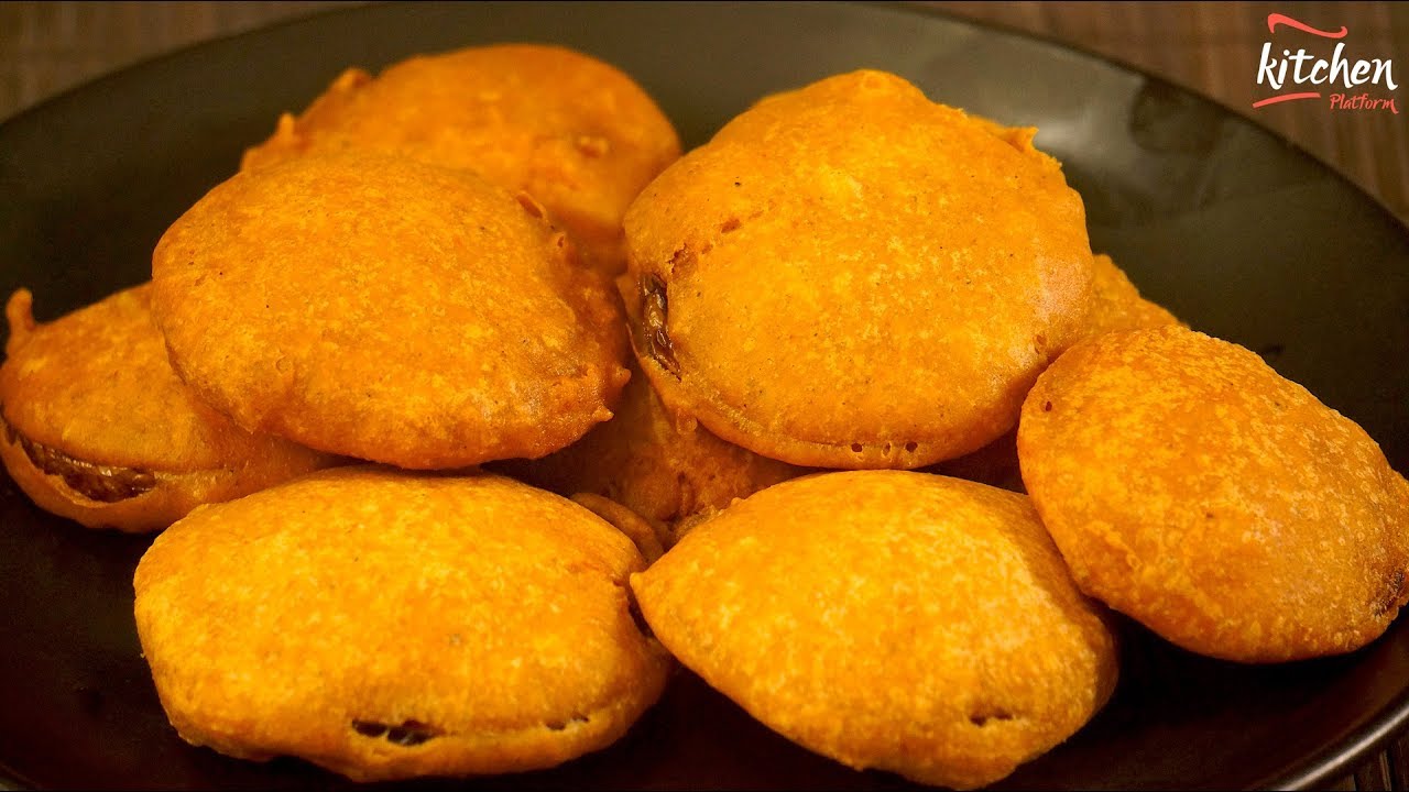 Onion Bajji Recipe - Yummy Onion Bajji - Vangaya bajji - Easy Method ...