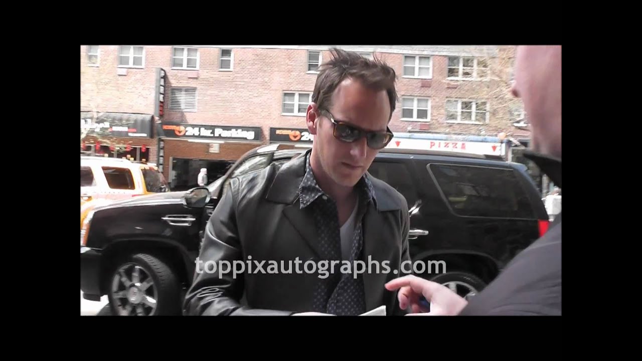 Patrick Wilson - Signing Autographs at the Tribeca Film Festival in NYC ...