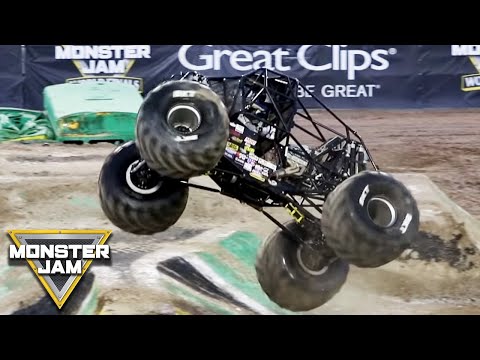 Megalodon | Justin Sipes | Monster Jam World Finals 19 XIX (2018) Highlights | Monster Jam