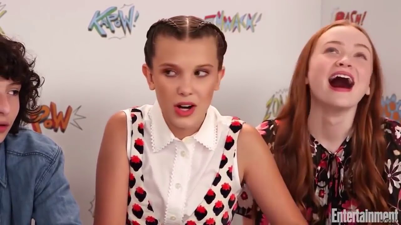 Stranger Things - Cast Bloopers - YouTube