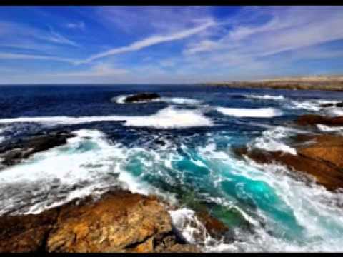 "La mer, la mer toujours recommencée." - YouTube