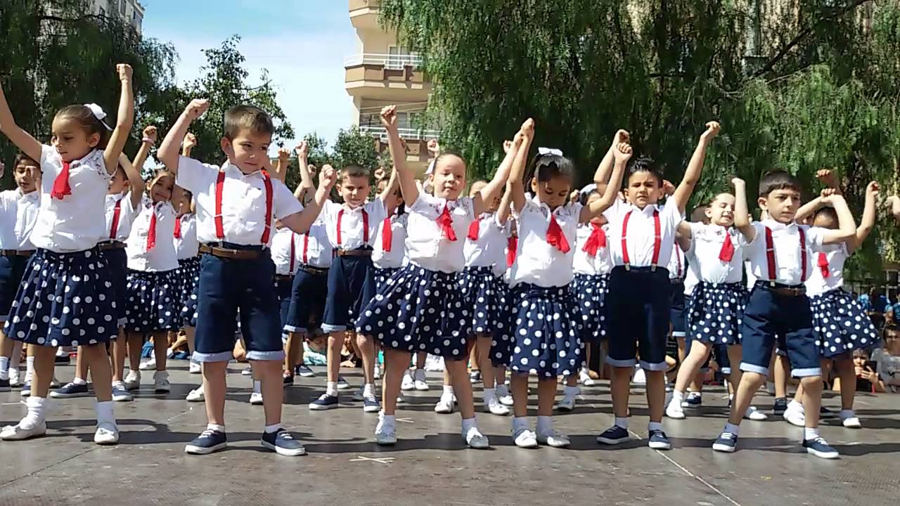 Barbara Ann & Gummy Bear -just Dance - YouTube