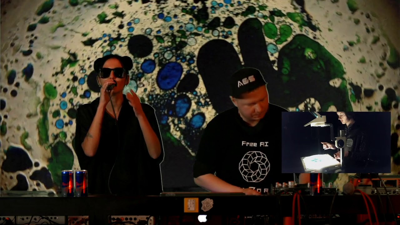 Monotonne - One Step Left (Live at Інтерсіті 2.0) - YouTube