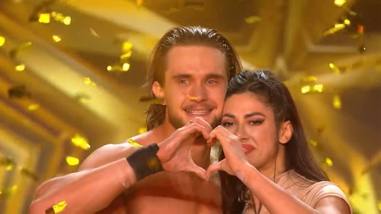 Duo Stardust AERIAL ROLLER SKATING Golden Buzzer BGT 2024 BEST TALENTS ...