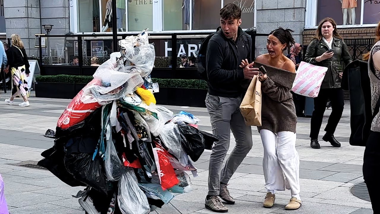 Trashman Prank with the funniest scares - YouTube