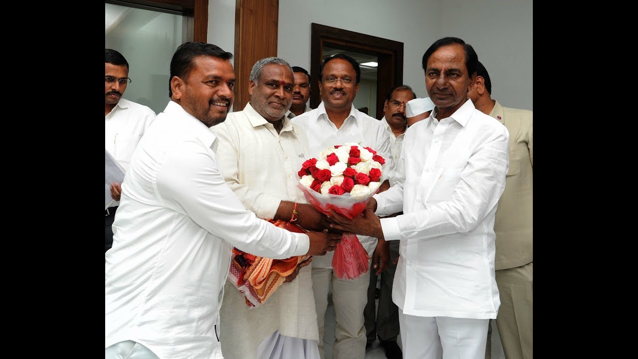 Minister Dr.Laxma Reddy & TRS Party State Joint Secretary VALYA NAIK ...