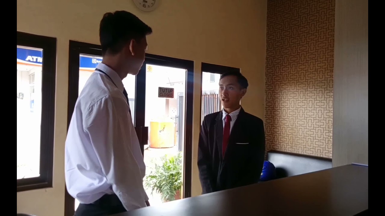 HOW TO HANDLING GUEST LUGGAGE CHECK IN PROCEDURE - YouTube