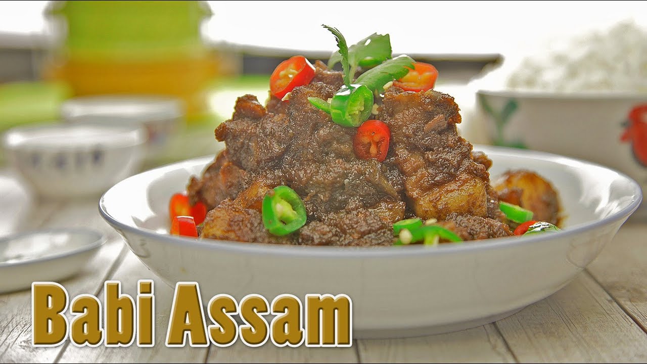 How To Make Babi Assam (Tamarind Pork) | Share Food Singapore - YouTube