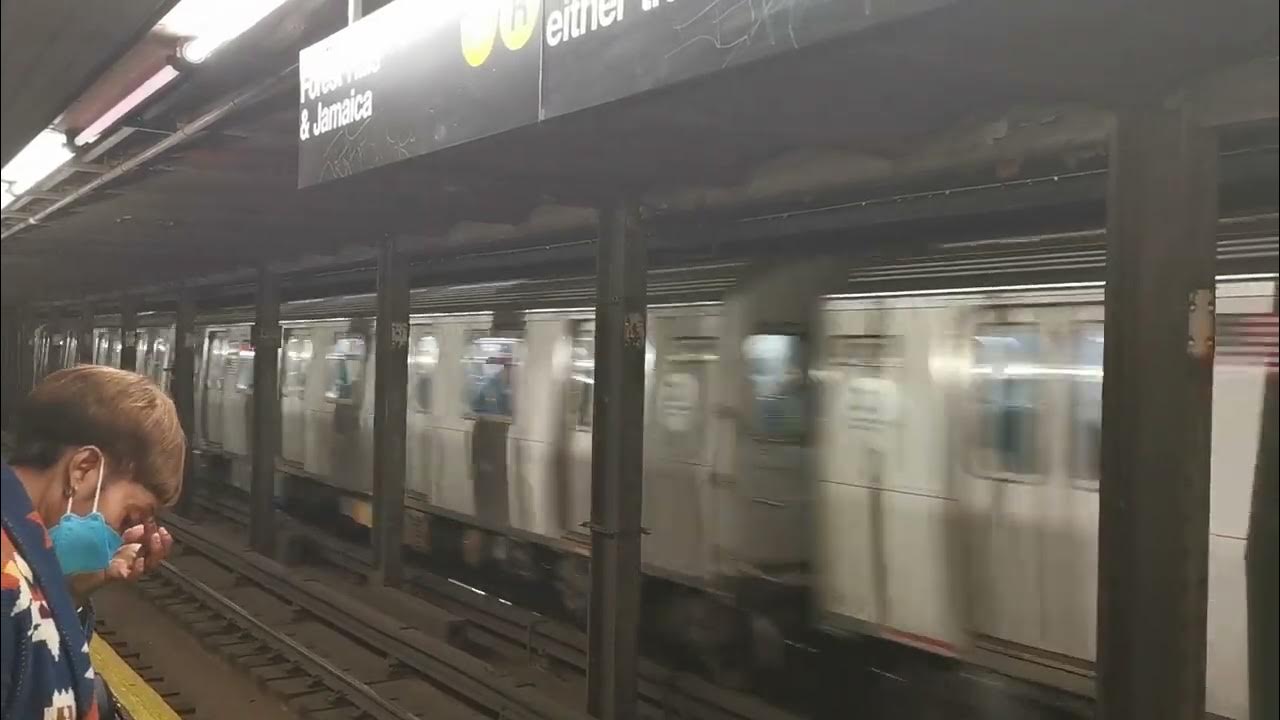 NYC Subway: 2005-10 R160 E Train skipping 63rd Drive-Rego Park - YouTube