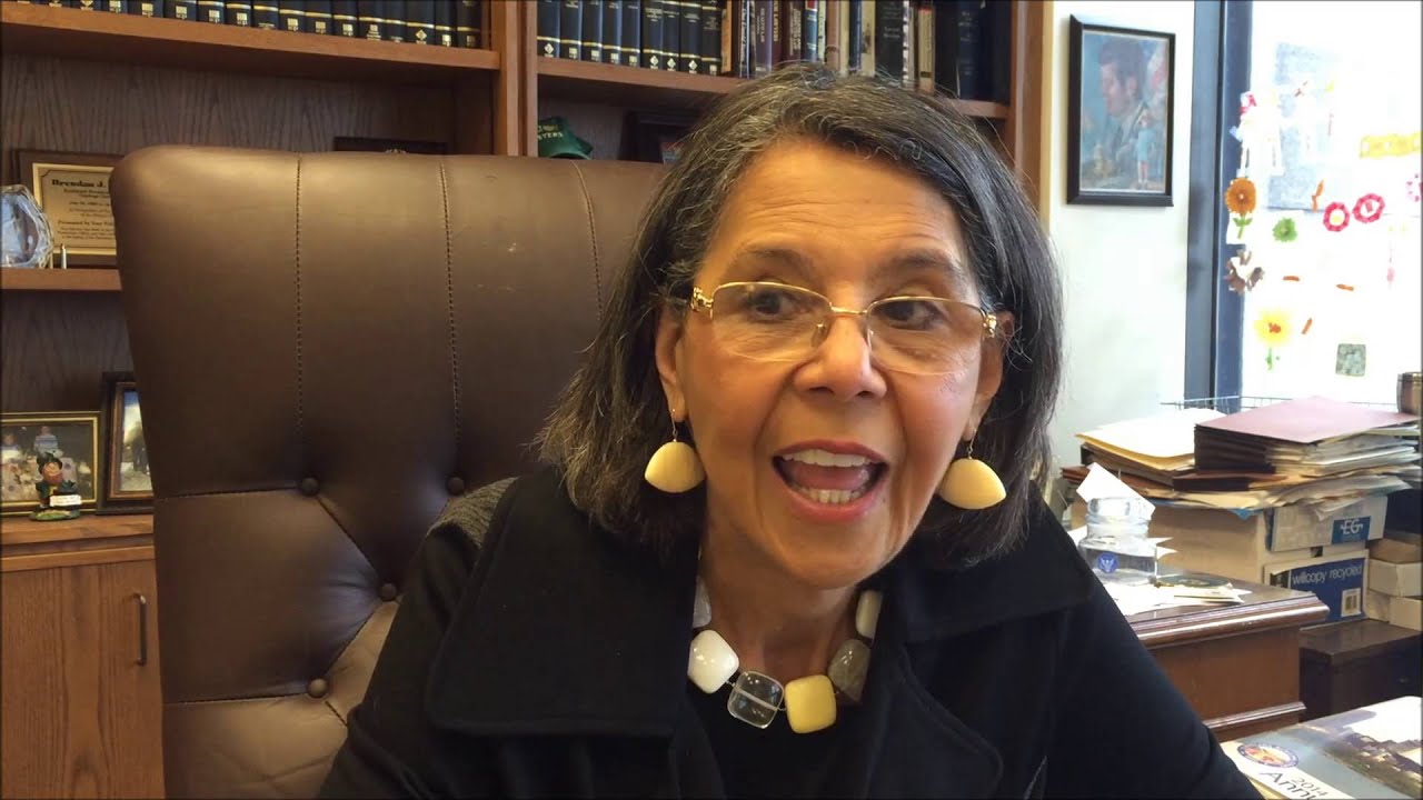 Retired Judge C. Ellen Connally discusses Judge Lillian Burke - YouTube