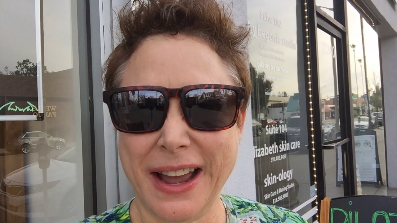 More in Studio City, CA and my hairstylist! - YouTube