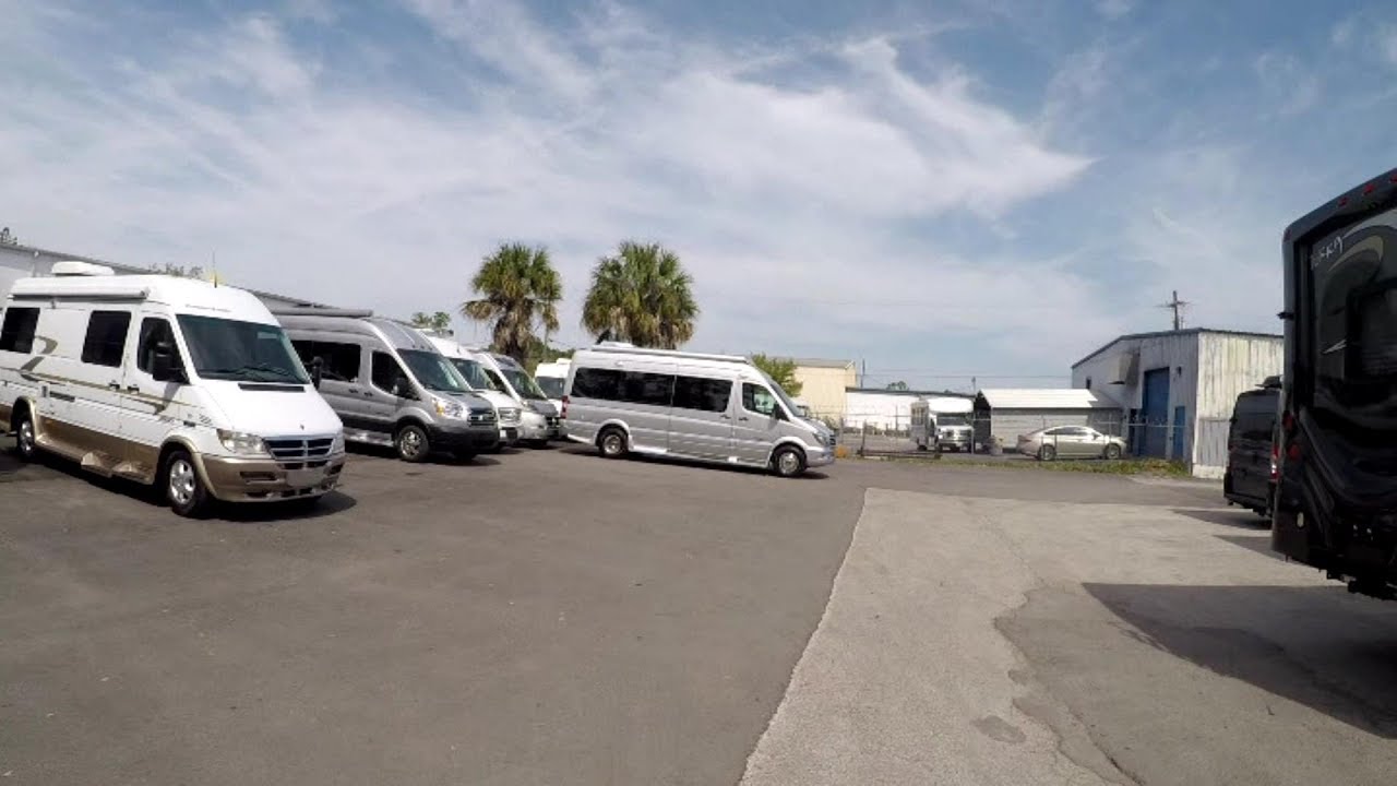 Coachmen CrossFit 22C Li3 - YouTube