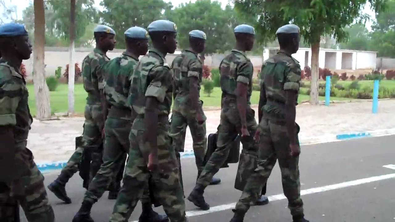 Senegalese Army Marching - YouTube